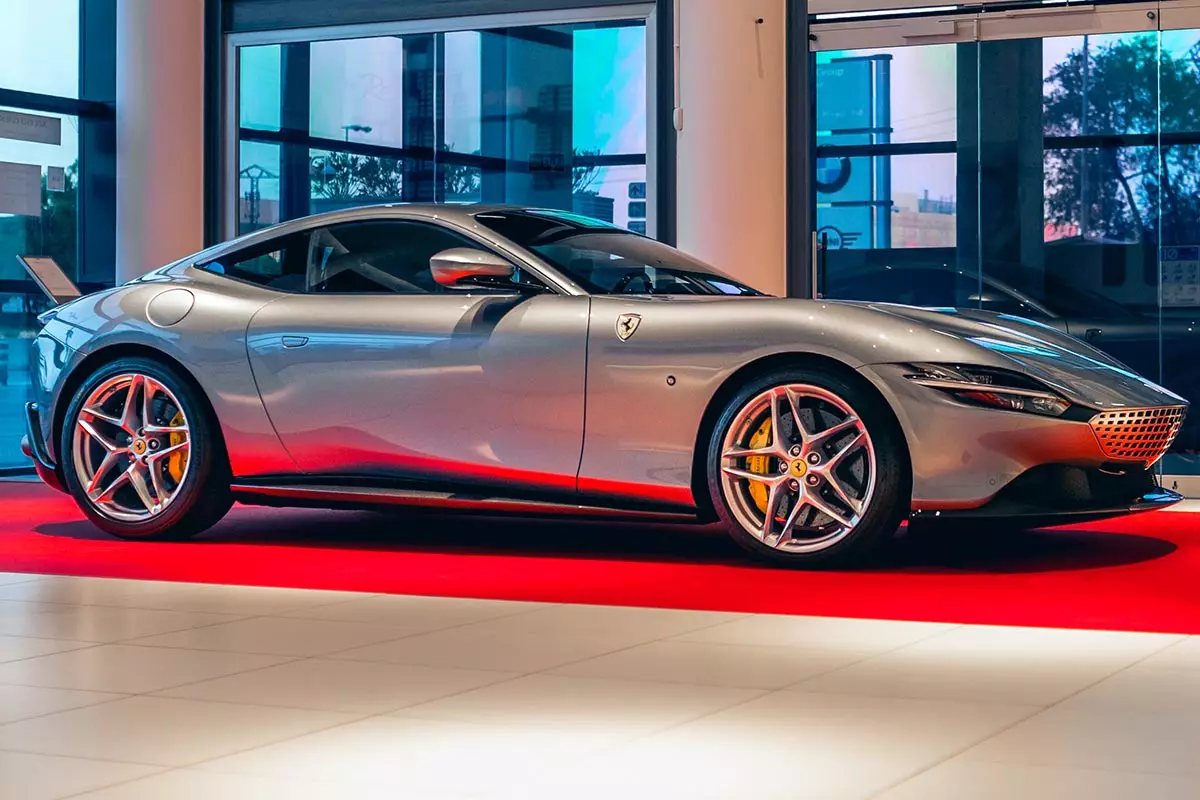 Ferrari Roma. Maranello-ի մուտքի մեքենան ներկայացվել է Մադրիդում