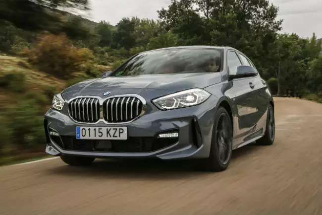 bmw_ተከታታይ_1_2019_3.jpg