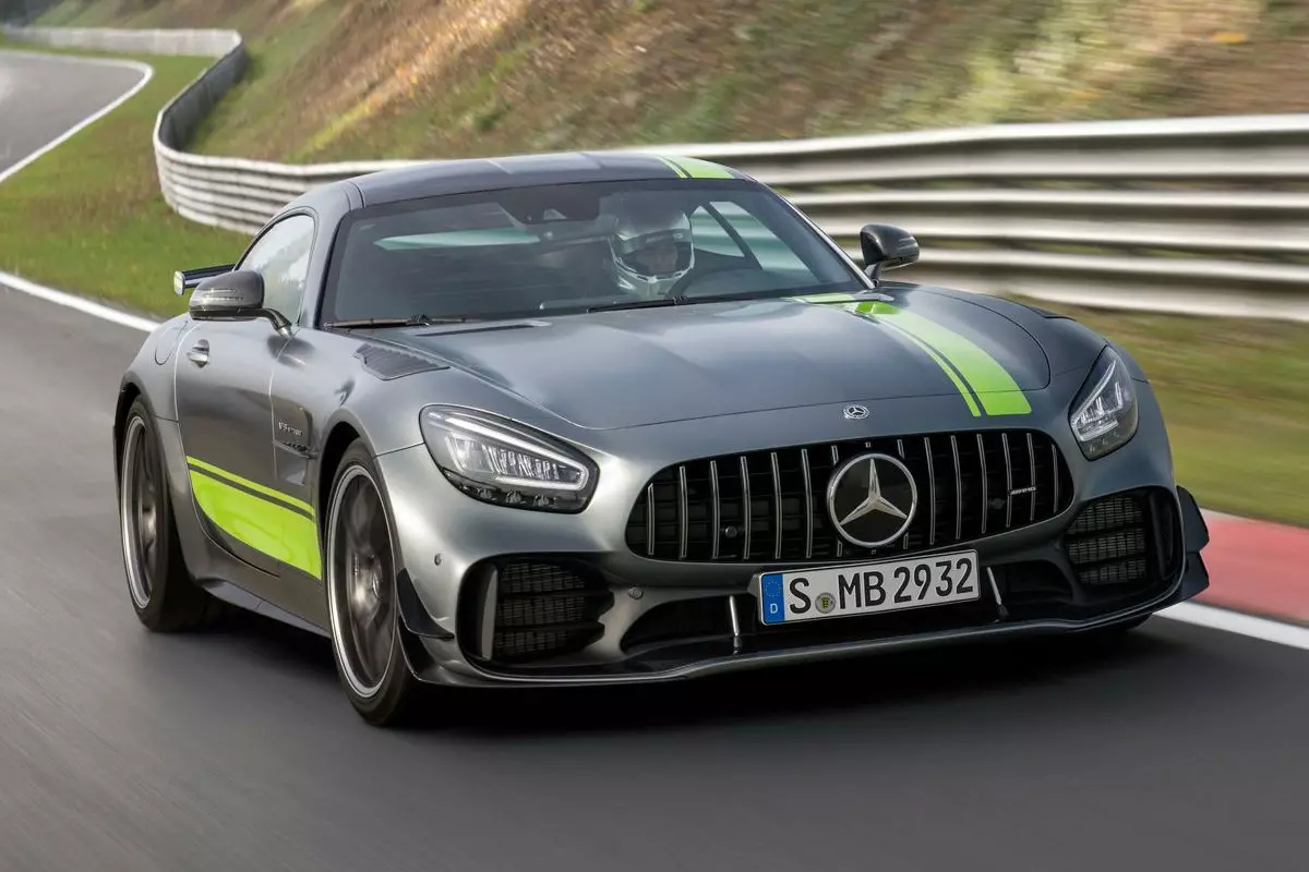 Mercedes-AMG GT R PRO: it will cost 209,100 euros
