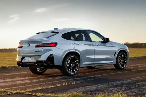 bmw_x4.jpg