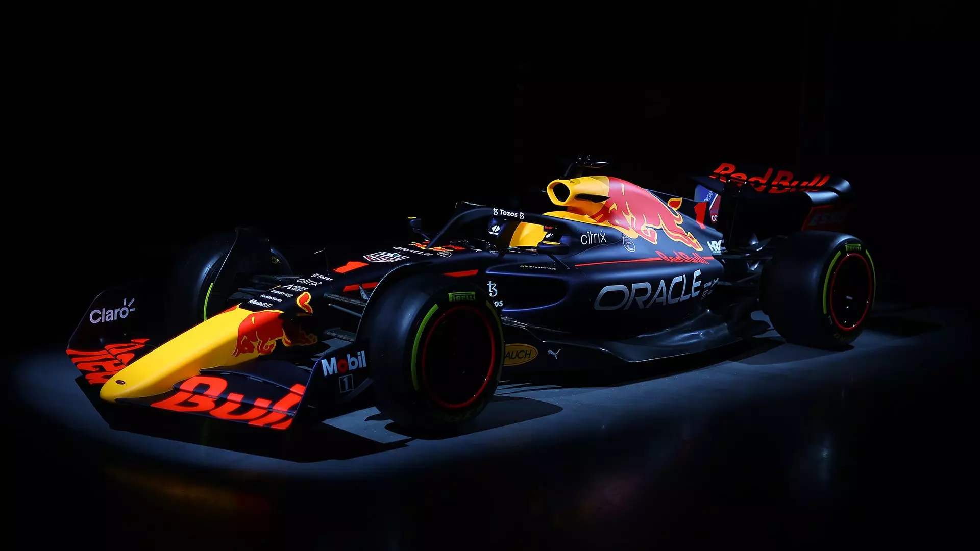 red-bull-rb18-soymotor.jpg