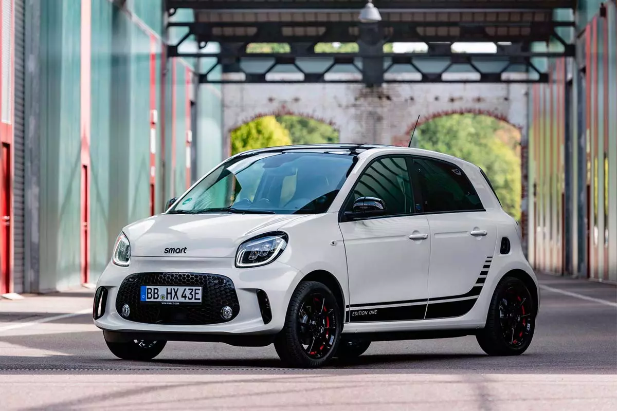 Smart EQ ForFour 2020: Tạm biệt chiếc điện nhỏ