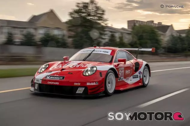 Porsche 911 RSR Coca-Cola