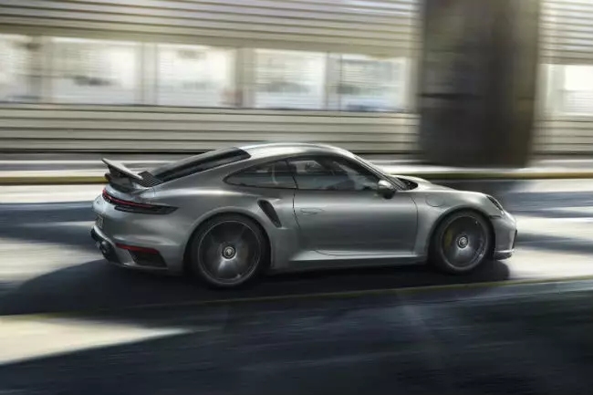 porsche_911_turbo_2020_2_0.jpg