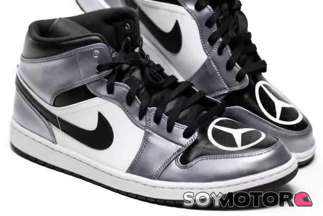 Qhov tseeb los ntawm Mercedes-Benz yog mythical Air Jordan 1