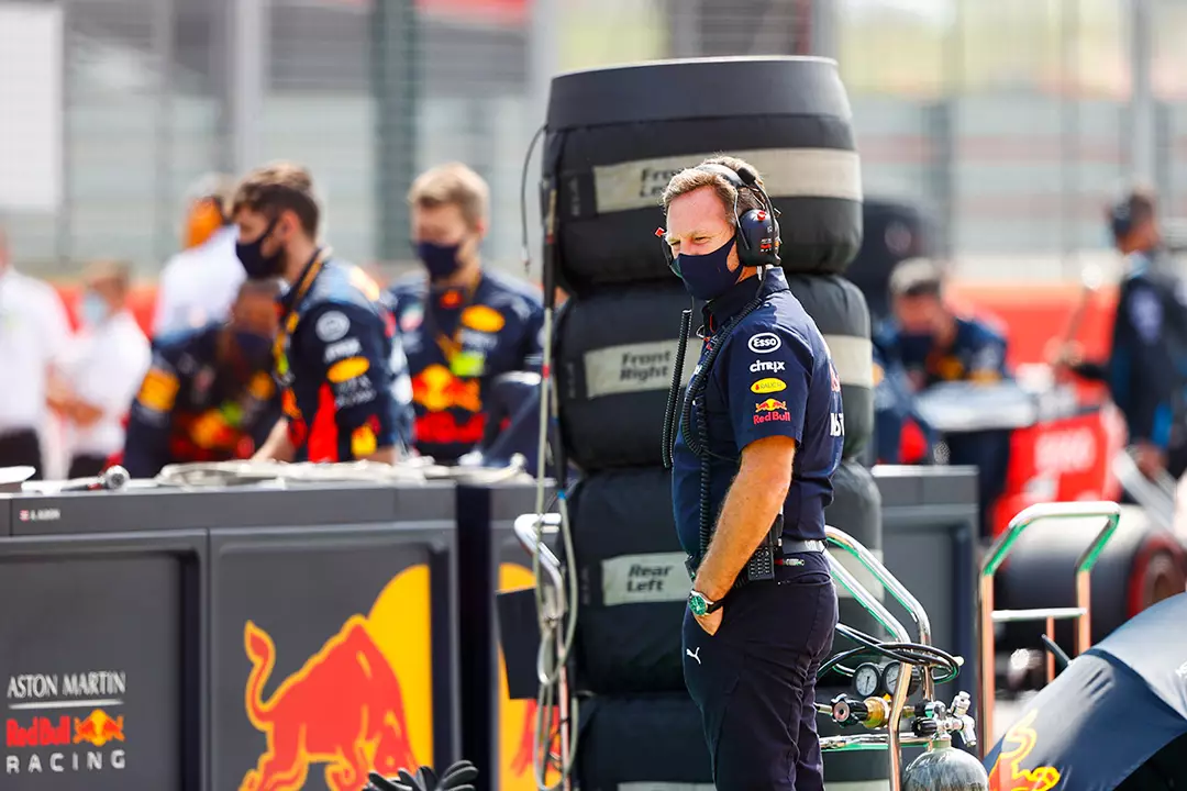 Christian Horner is left without the tour to the Mercedes factory