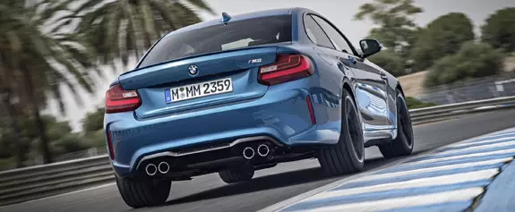 p90199692_ከፍተኛ_አዲሱ-bmw-m2-10-20.jpg