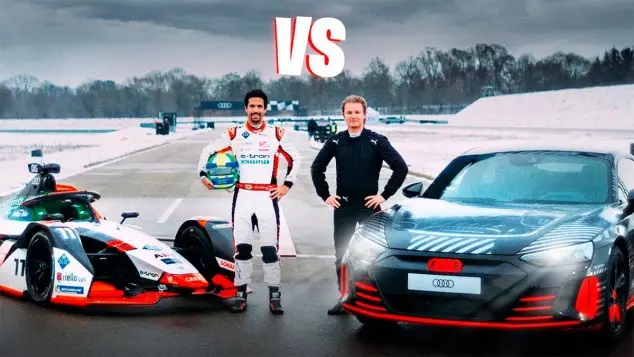 Den Audi RS e-tron GT kritt eng Formel E