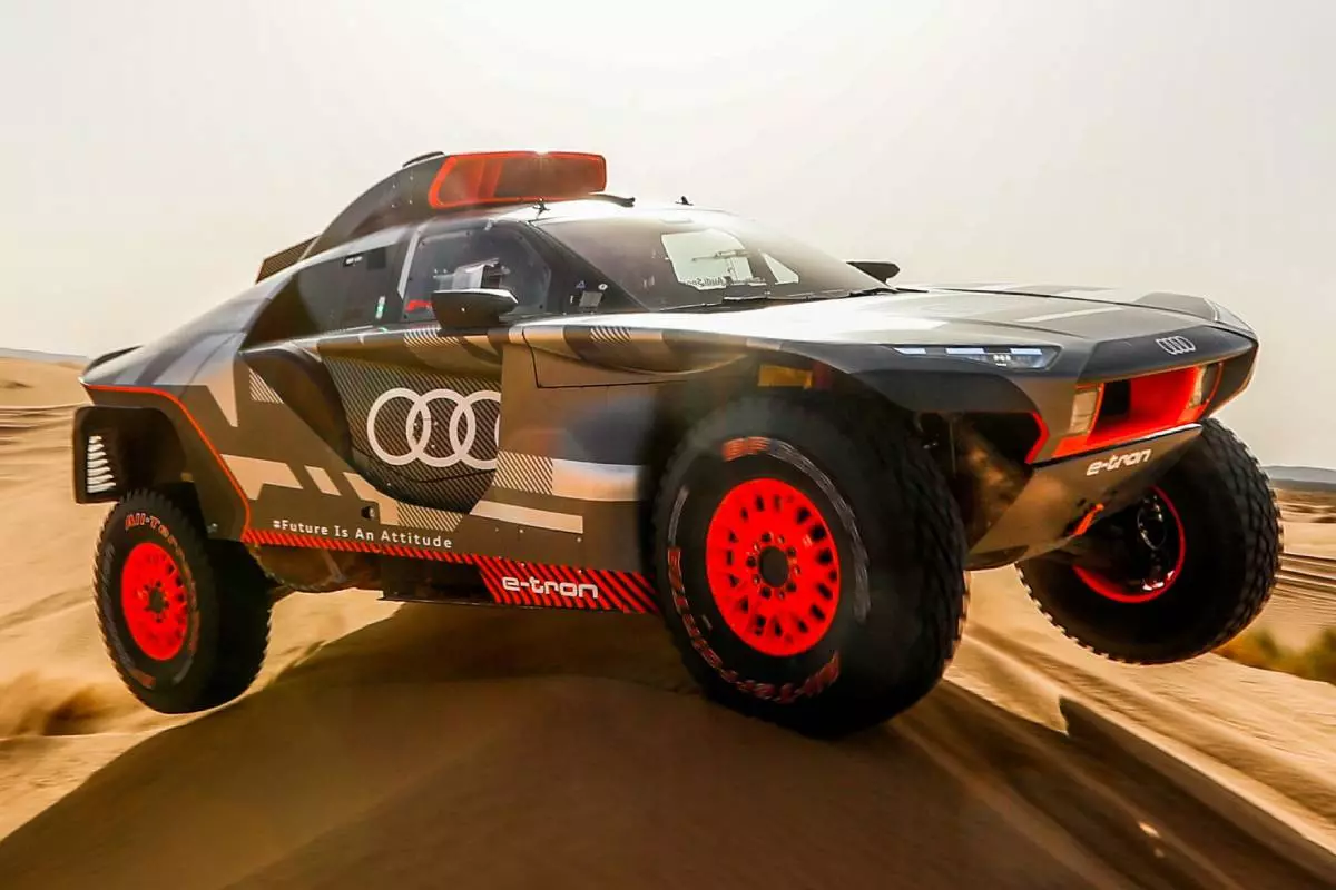 carlos-sainz-dakar-audi-soymotor.jpg