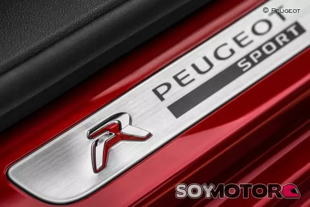 Le tupulaga fou Peugeot RCZ R sa fa'atau atu i le va o le 2013 ma le 2014