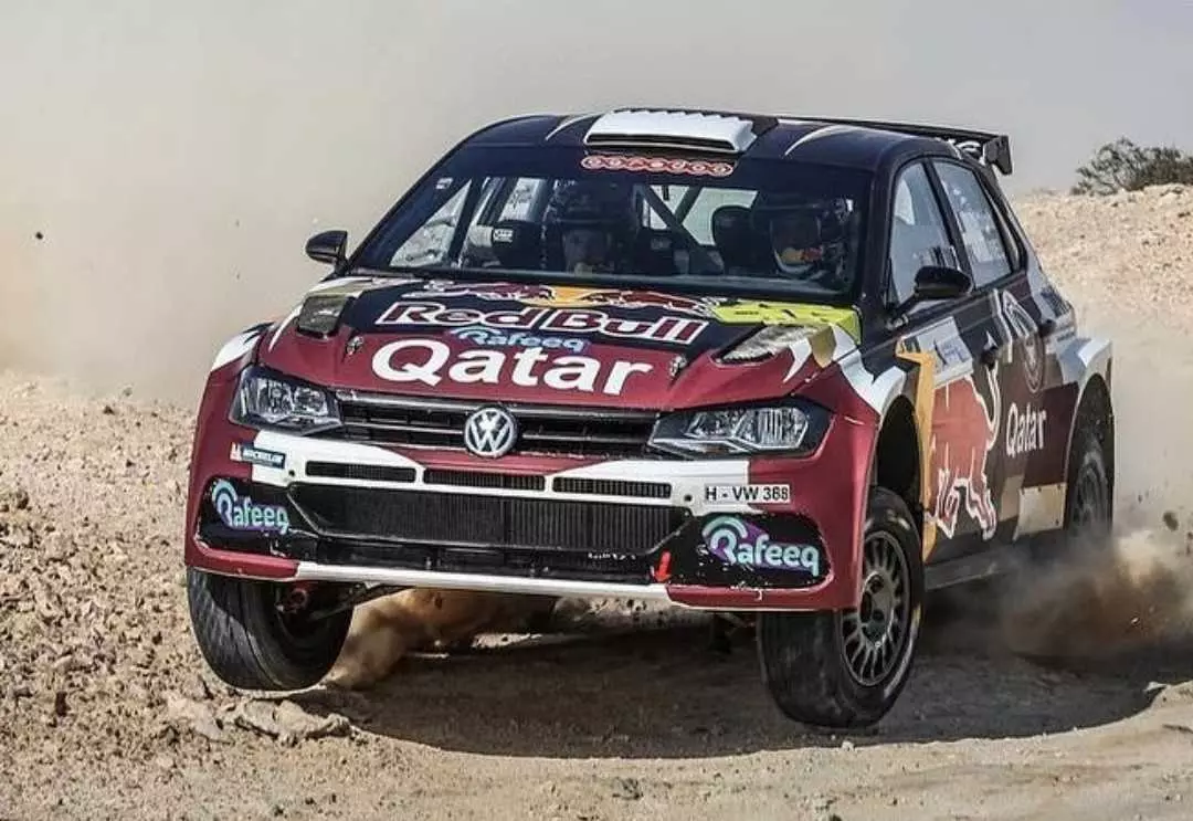 Ο Al-Attiyah εκμεταλλεύεται τα προβλήματα Østberg και Meeke για να κερδίσει ξανά εντός έδρας