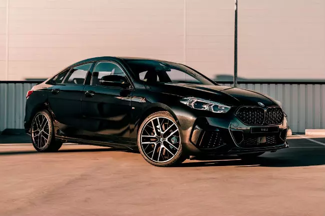 bmw_series_2_gran_coupe_black_shadow.jpg