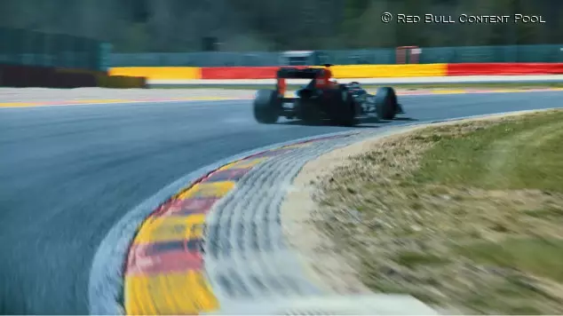 „Red Bull“ jau filmavosi naujajame „Spa-Francorchamps“.