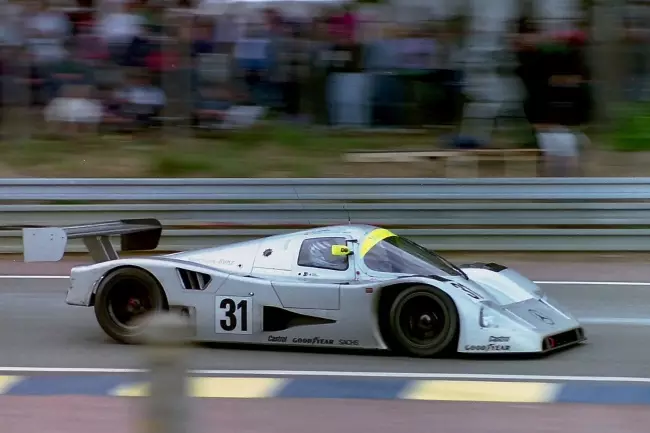 मर्सिडीज-बेंज-c11-le-mans.jpg