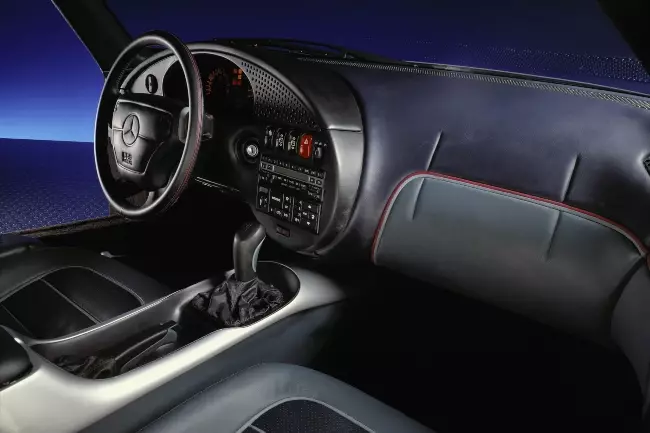 梅賽德斯-奔馳-c112-concept-iinterior.jpg