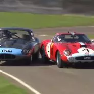 In ainneoin go bhfuil an chuma ar an teagmháil go luath, críochnaíonn an Jaguar E-Type le casadh agus gan teagmháil leis an Ferrari