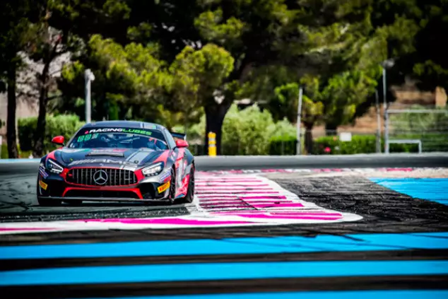 Double podium for Lluc Ibáñez in the European GT4