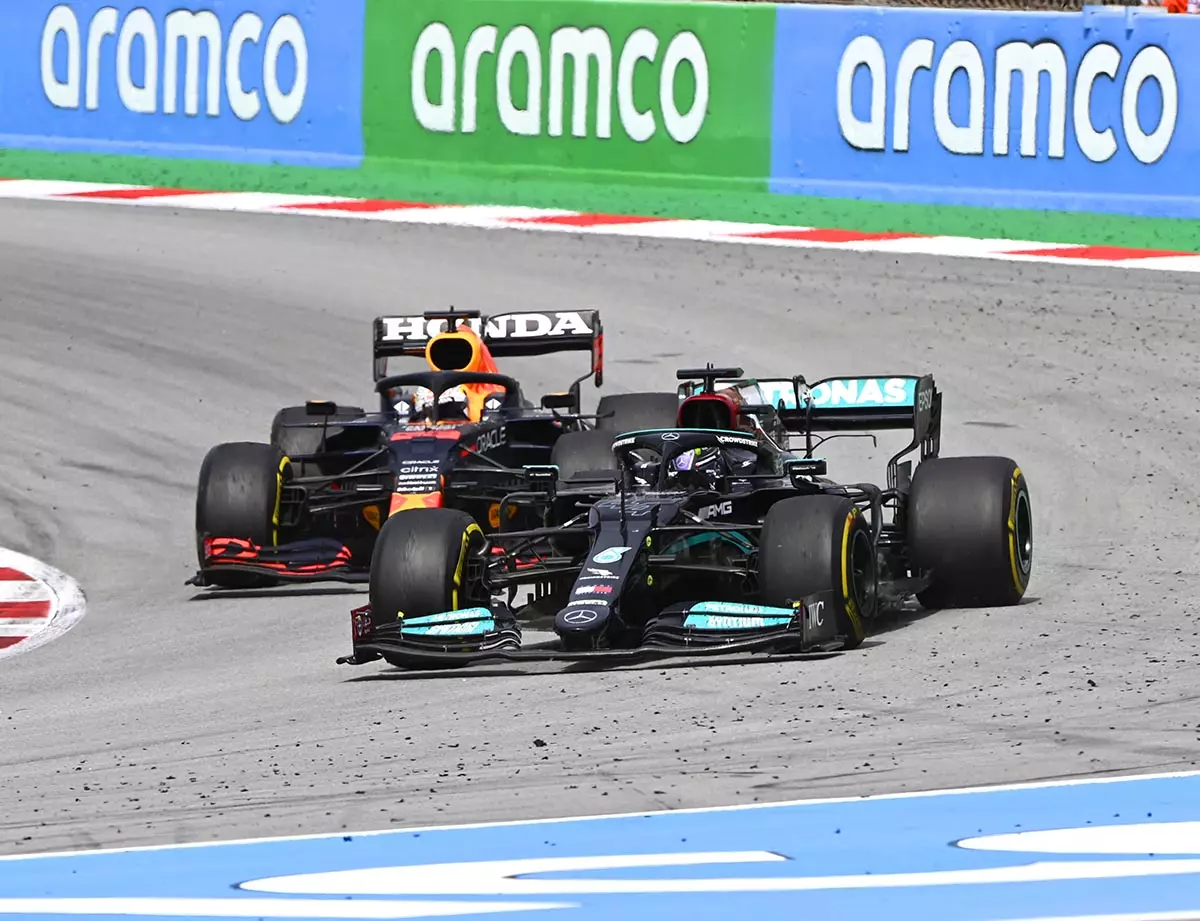 hamilton-verstappen-espana-soymotor.jpg