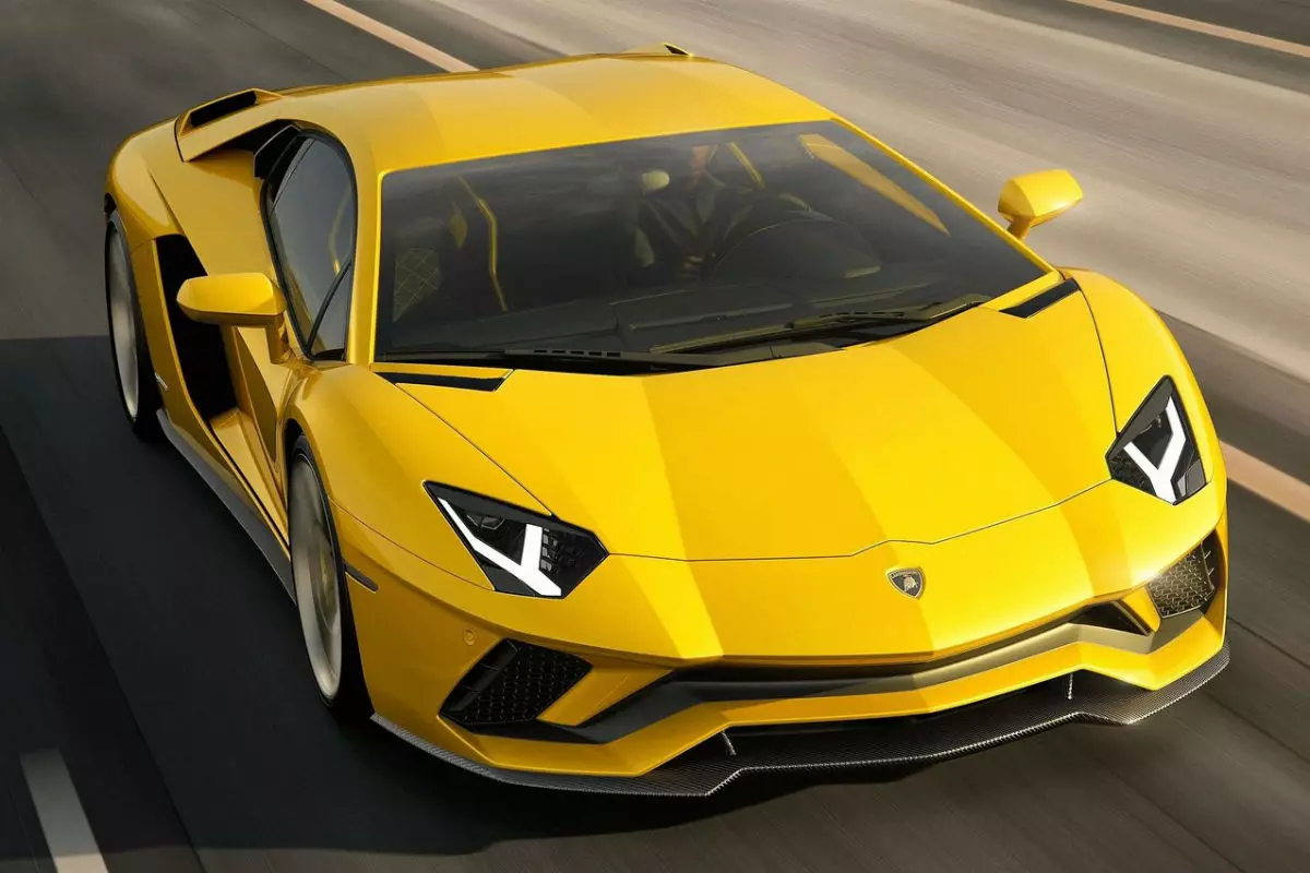 Lamborghini Aventador: dess ersättare kommer att vara en plug-in hybrid V12