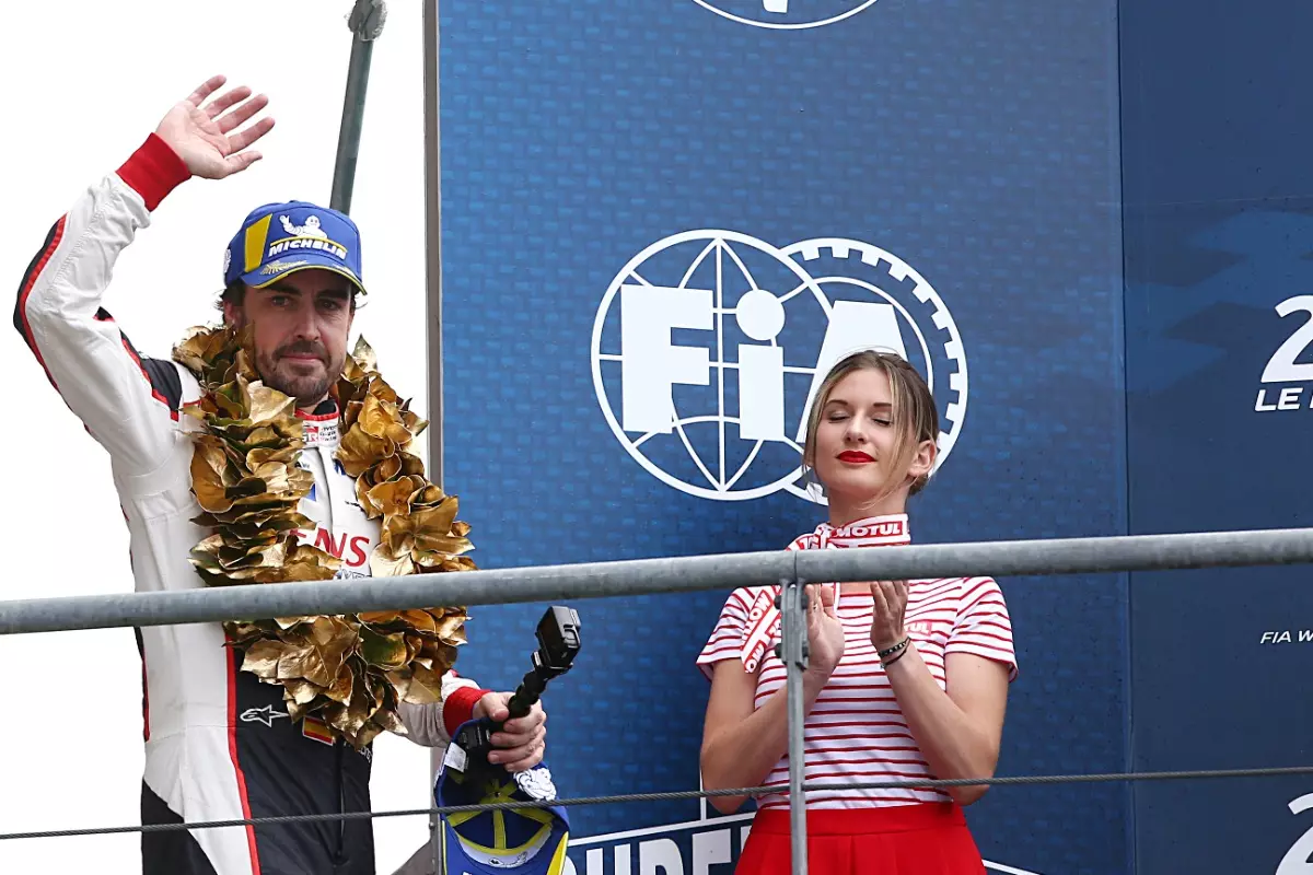 Alonsos vej efter hans 'vi ses senere' til F1: herlighed i WEC, eventyr i Indy og Dakar