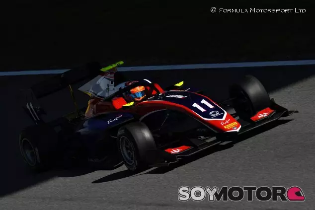 Novalak lidera el darrer dia de test de F3 a Barcelona