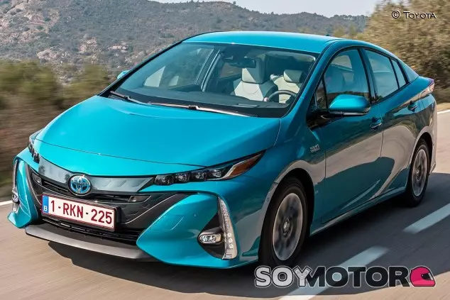 2020 Toyota Prius Plug-In