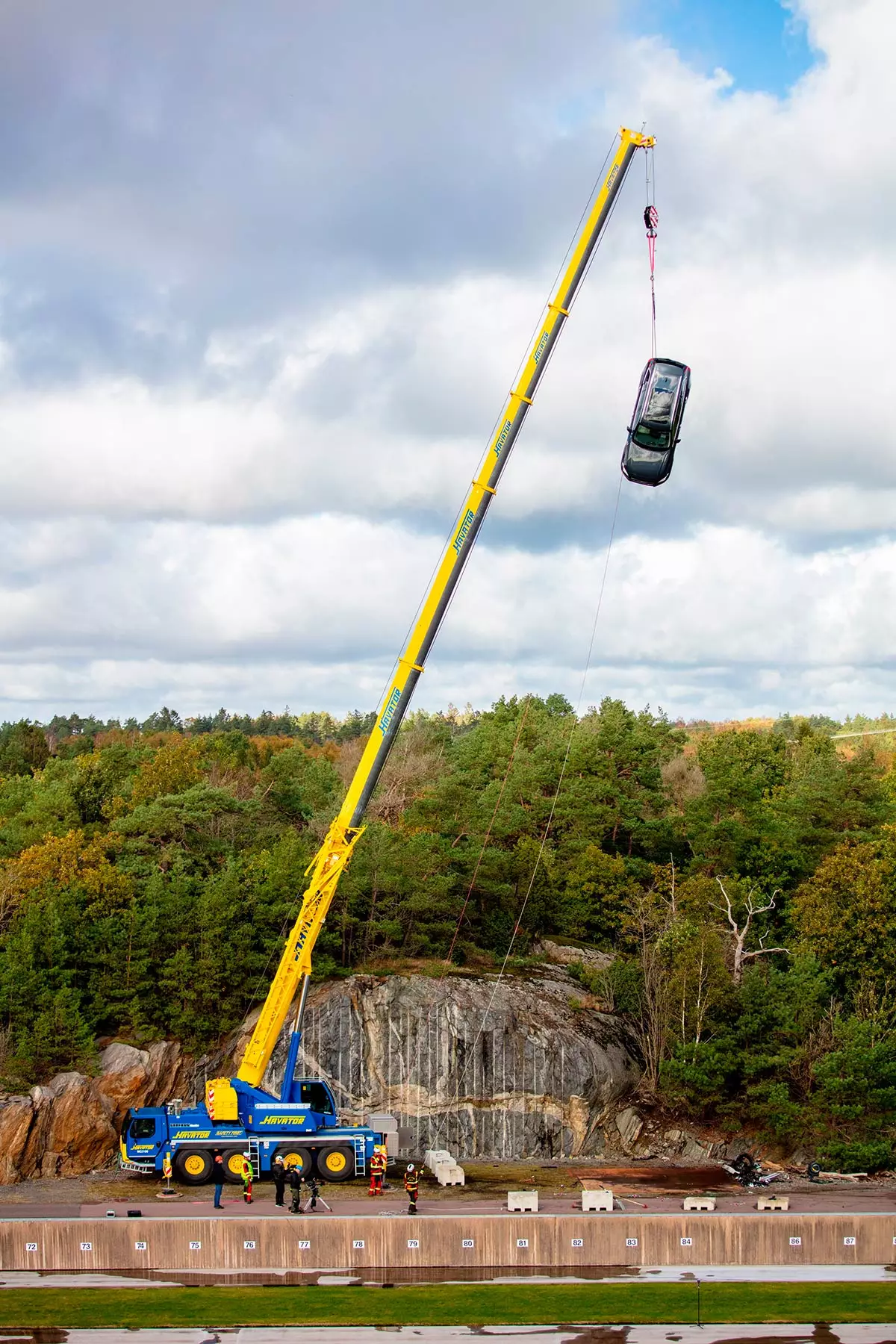 volvo-teams-rescue-crane-soymotor.jpg