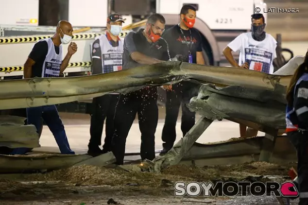 FIA tiv thaiv Grosjean tsoo guardrail rau Sakhir