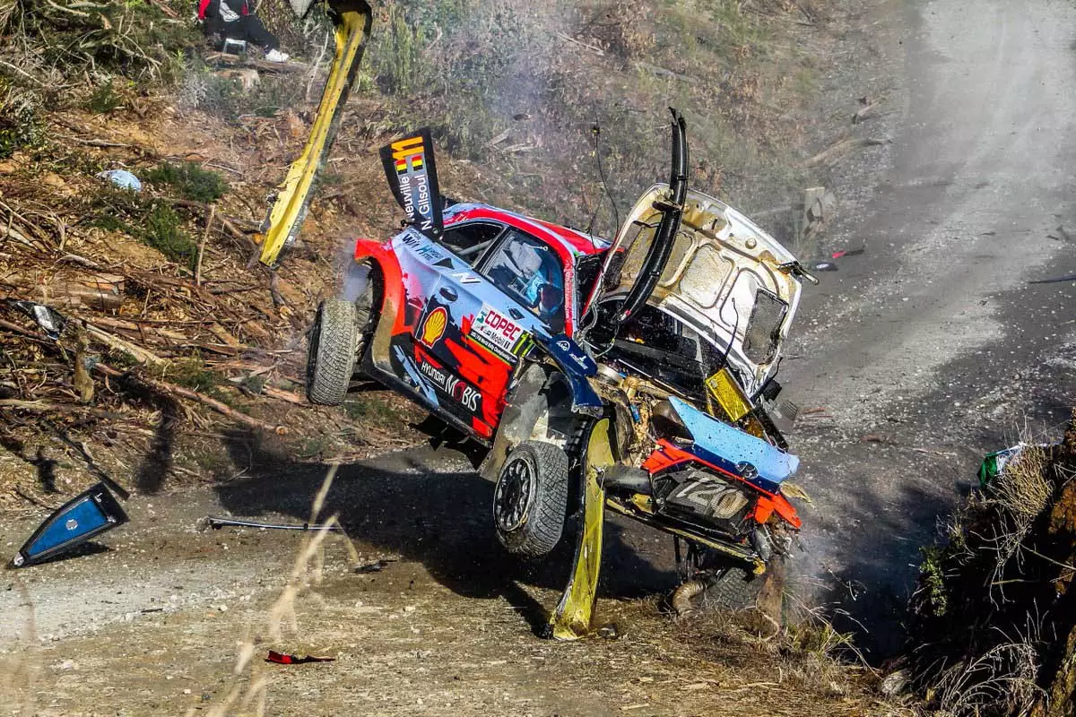 neuville-kaza-şili-2019-soymotor.jpg