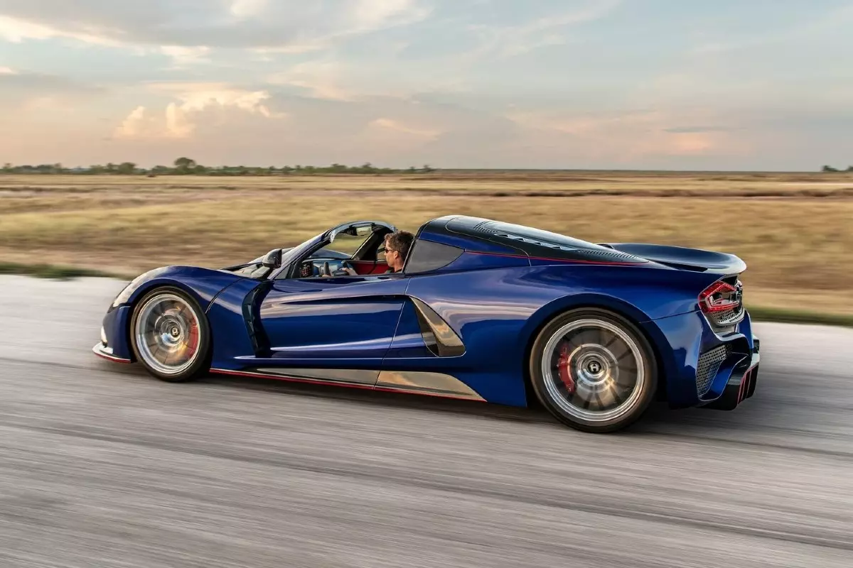 hennessey_venom_f5_roadster_2.jpg