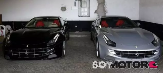 Xəzinədarlıq Kral Xuan Karlosun iki Ferrari FF-ni hərraca çıxaracaq