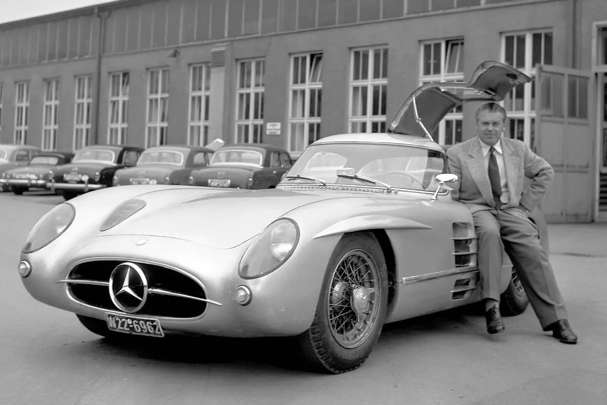 mercedes-300-slr-uhlenhaut-coupe-soymotor.jpg