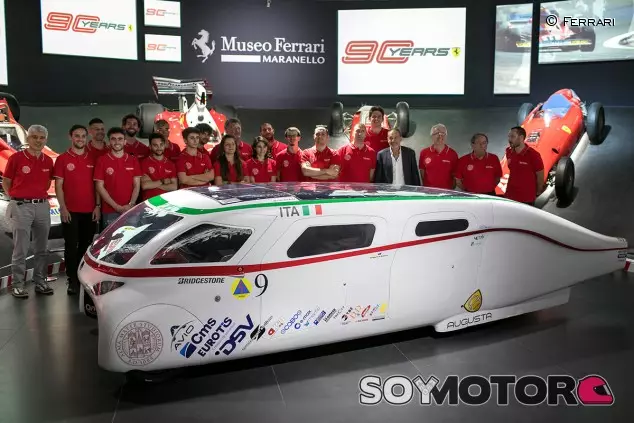 Emilia 4 LT, kereta solar Ferrari untuk World Solar Challenge 2019