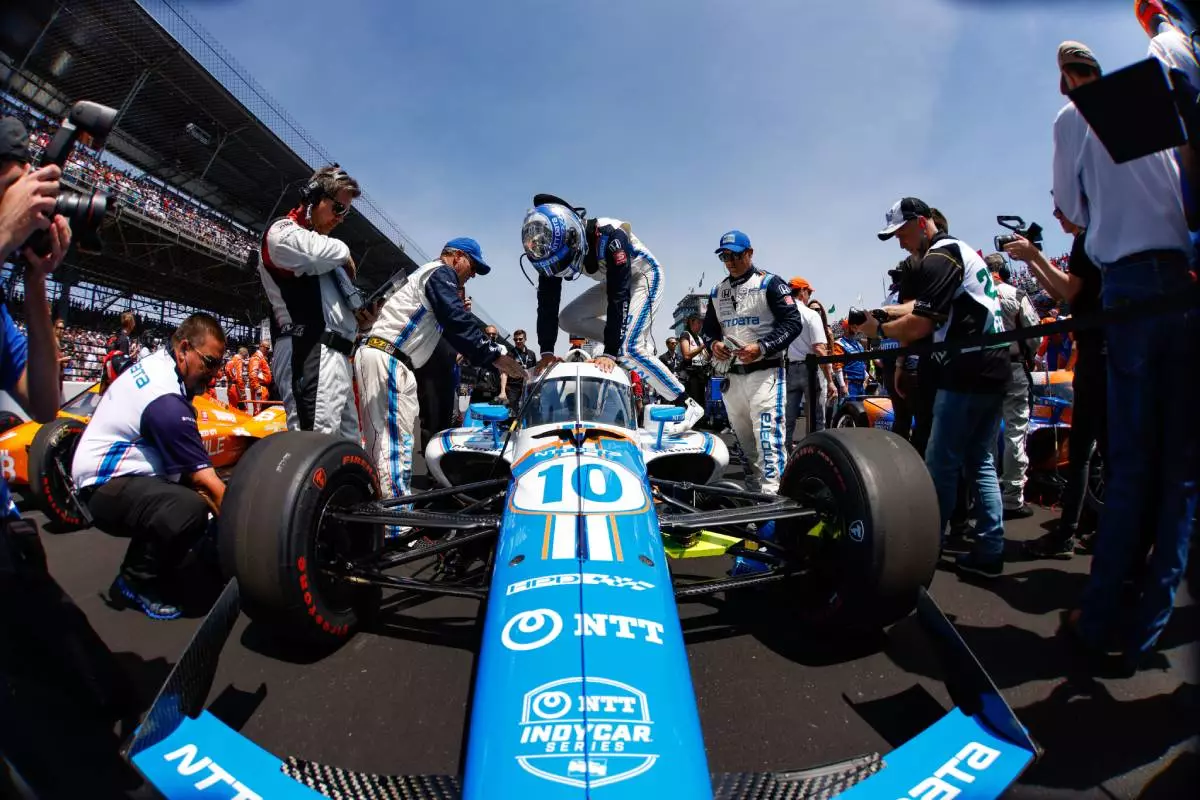 U-Alex Palou: Amamitha angu-100 ashintshe yonke into e-Indy 500