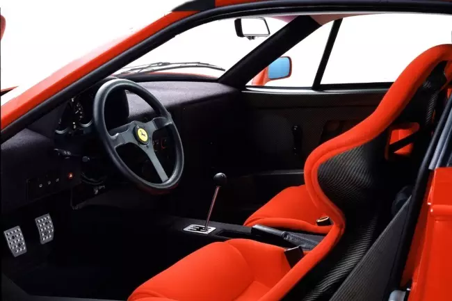 ferrari-f40-interior.jpg