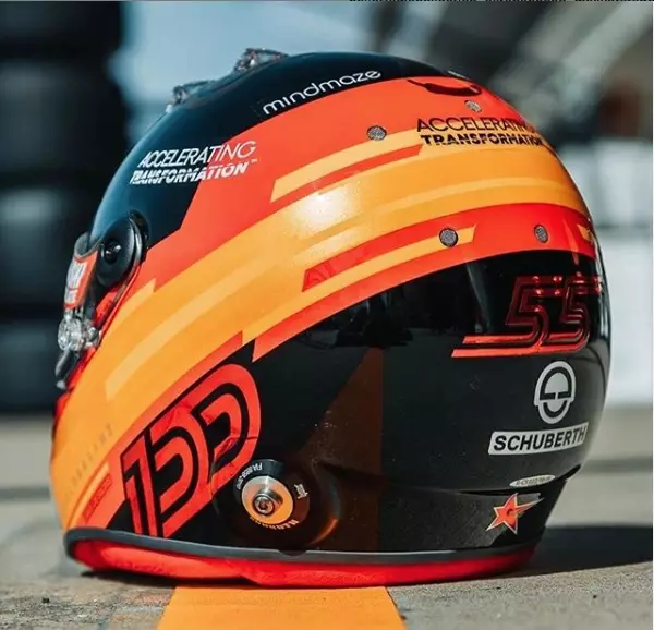 casque_sainz_austin_2019_soymotor_3.jpg