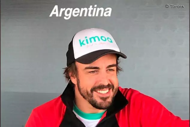 Alonso è già in Argentina per provare la Toyota Corolla del Super TC2000