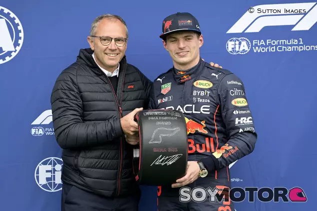 Verstappen, puolalainen Imolan ja Sainzin onnettomuuden 