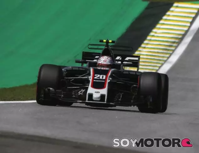 Giovinazzi vo voľnom tréningu 1 z GP Brazílie 2017