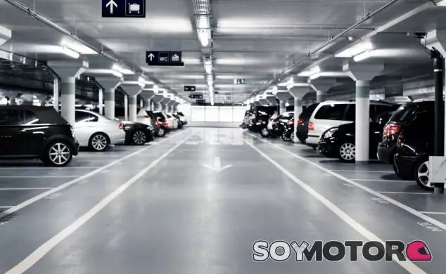 Alle parkeerterreine sal laaipunte vir elektriese motors hê, sê Europa