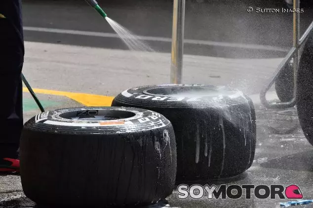 Pneumáticos Pirelli medianos na proba de Barcelona – SoyMotor.com