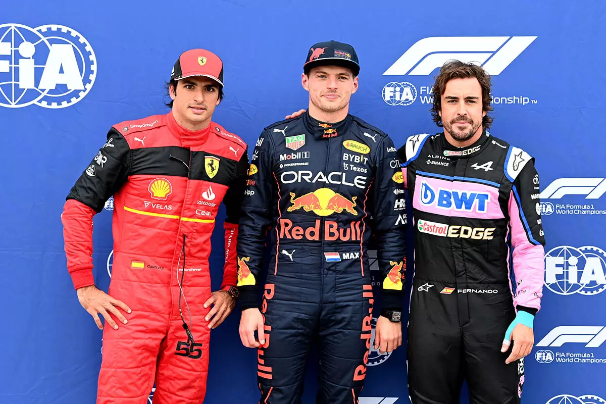 Verstappen ได้เสาเปียกในแคนาดาโดย Alonso ที่สองและ Sainz ที่สาม