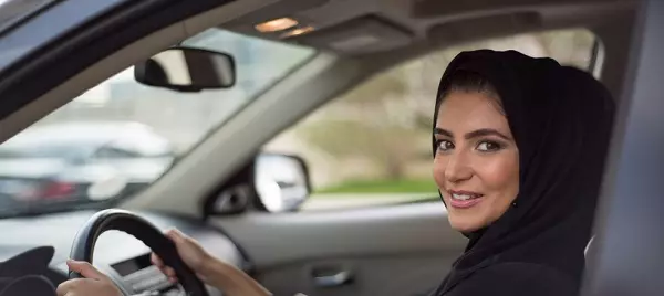 Le donne dell'Arabia Saudita ora possono guidare