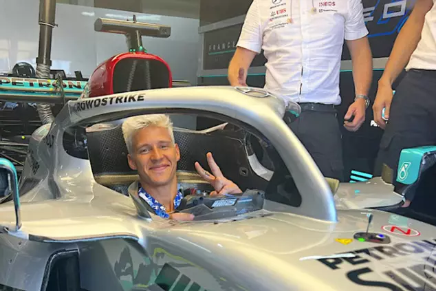 Fabio Quartararo teszteli a Mercedes Forma-1-et