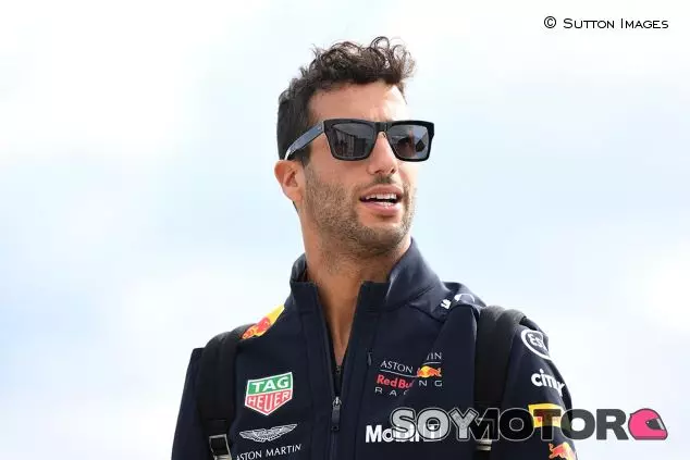 Daniel Ricciardo raputab pilootturgu – SoyMotorit