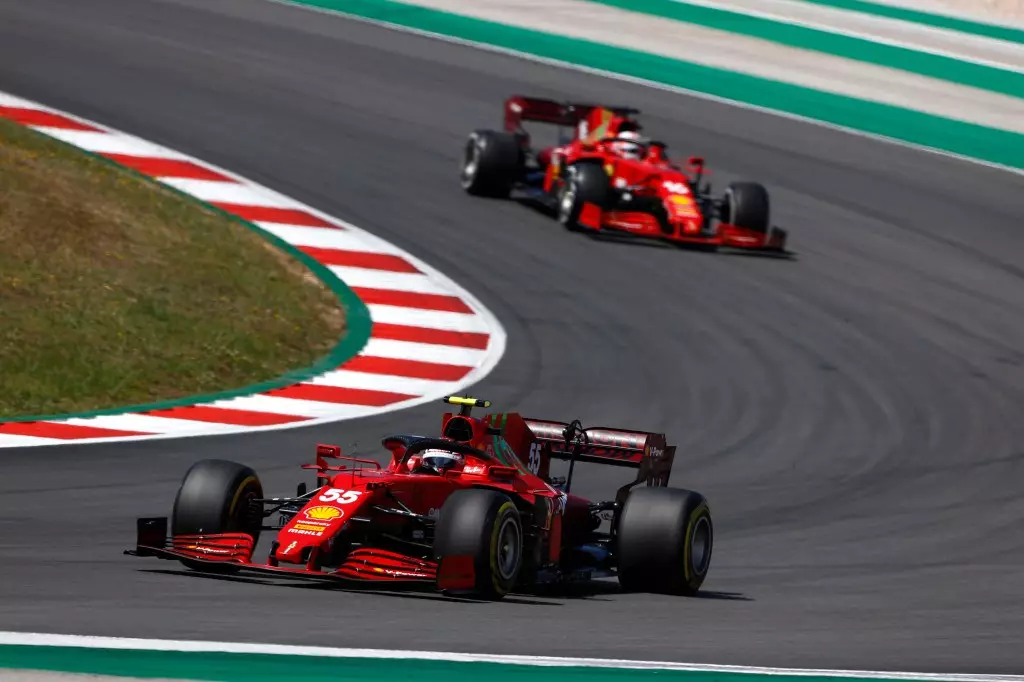 Ferrari priznava svojo napako s Sainzovo strategijo na Portugalskem