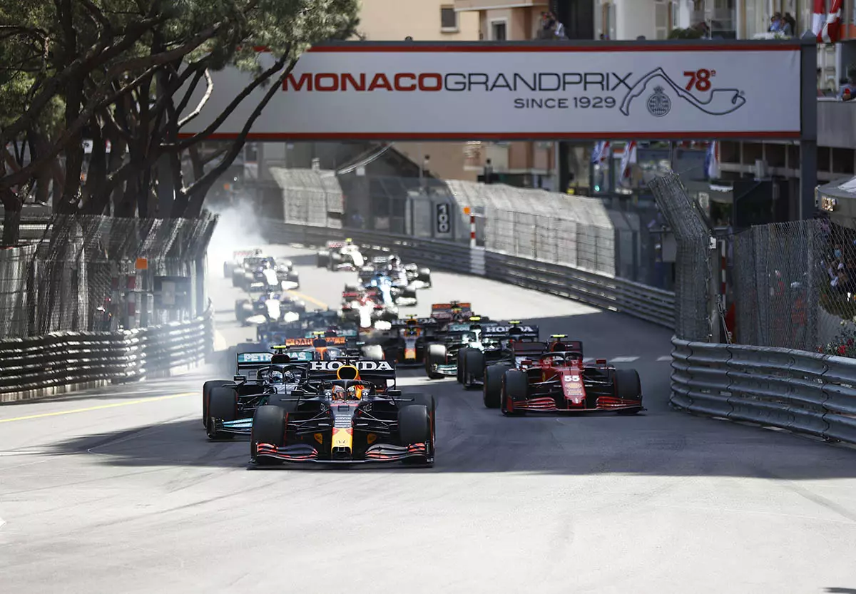 start-gp-monaco-f1-2021-soymotor.jpg