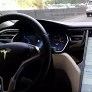 'Chế độ lái tự động' của Tesla sẽ giúp người lái xe hàng ngày - SoyMotor