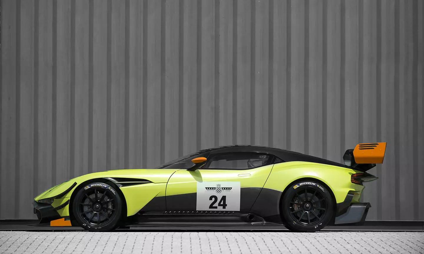 aston-martin-vulcan-amr-pro-03_-_soymotor.jpg