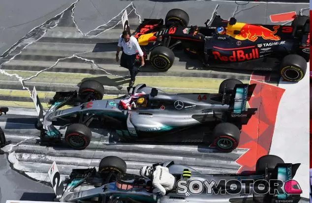 කැනඩාවේ Max Verstappen, Lewis Hamilton සහ Valtteri Bottas